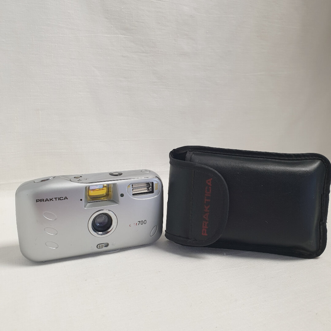 Фотоаппарат "Praktica", работоспособность неизвестна. ГДР.