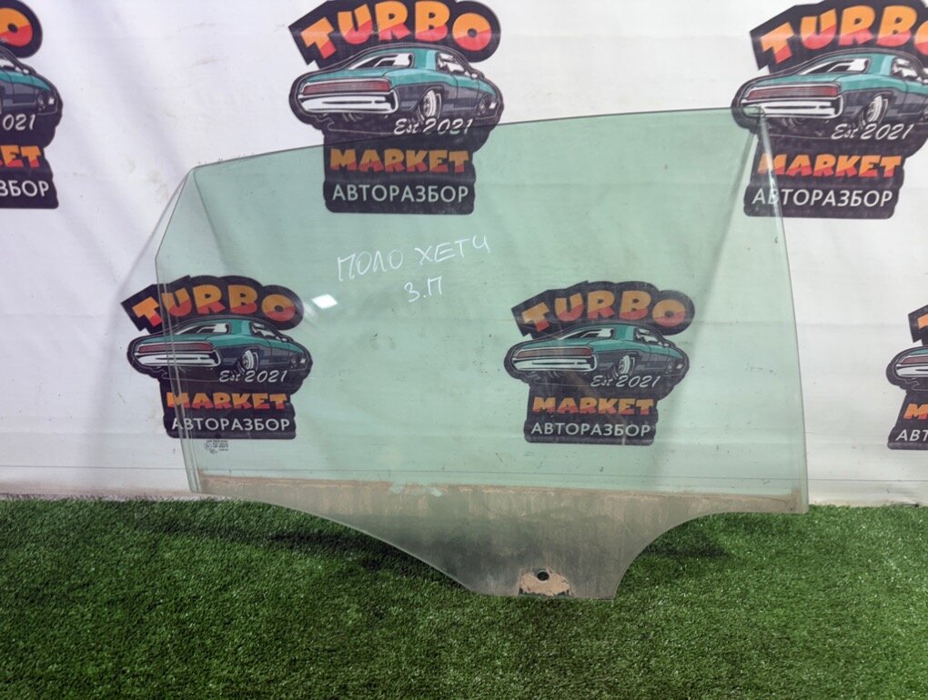 Стекло боковое заднее правое Volkswagen Polo