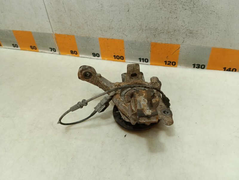 Б/У в сборе со ступицей, ступица Кулак поворотный Opel Zafira 2006 B, A05 Перед. Прав. 436241 OPEL арт. 5308046