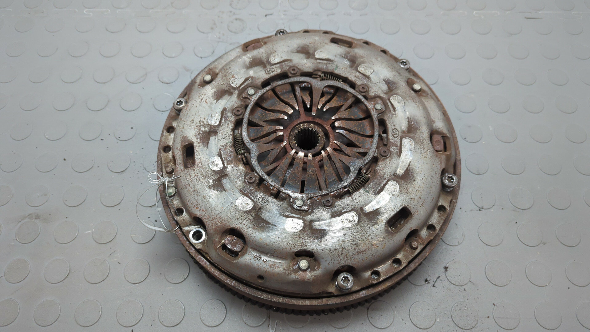 Маховик Peugeot 5008 Б/У