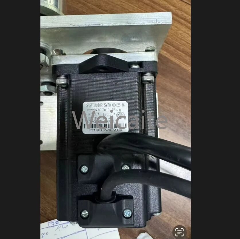 Запасные части для китайской вышивальной машины, оригинальный новый серводвигатель Dahao SM70-00825-04
