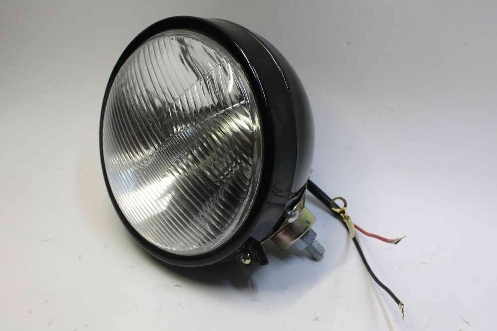 Фара передняя МТЗ-82, МТЗ-1221/ арт. ФГ-305М/ WASSA