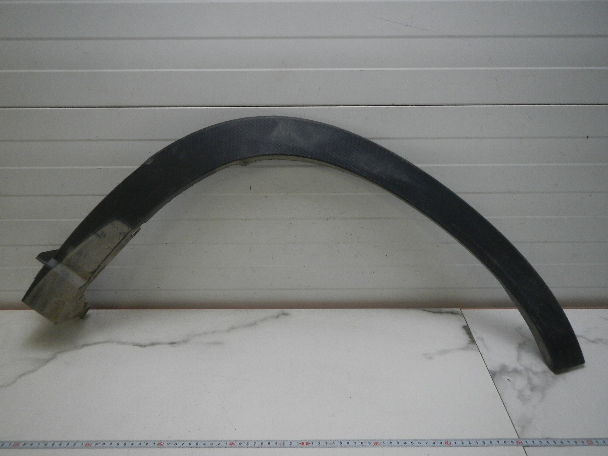 Б/У Накладка крыла переднего правого, Subaru (Субару)-FORESTER (18-) SUBARU FORESTER (18-) Трещина на креплении, деформа...