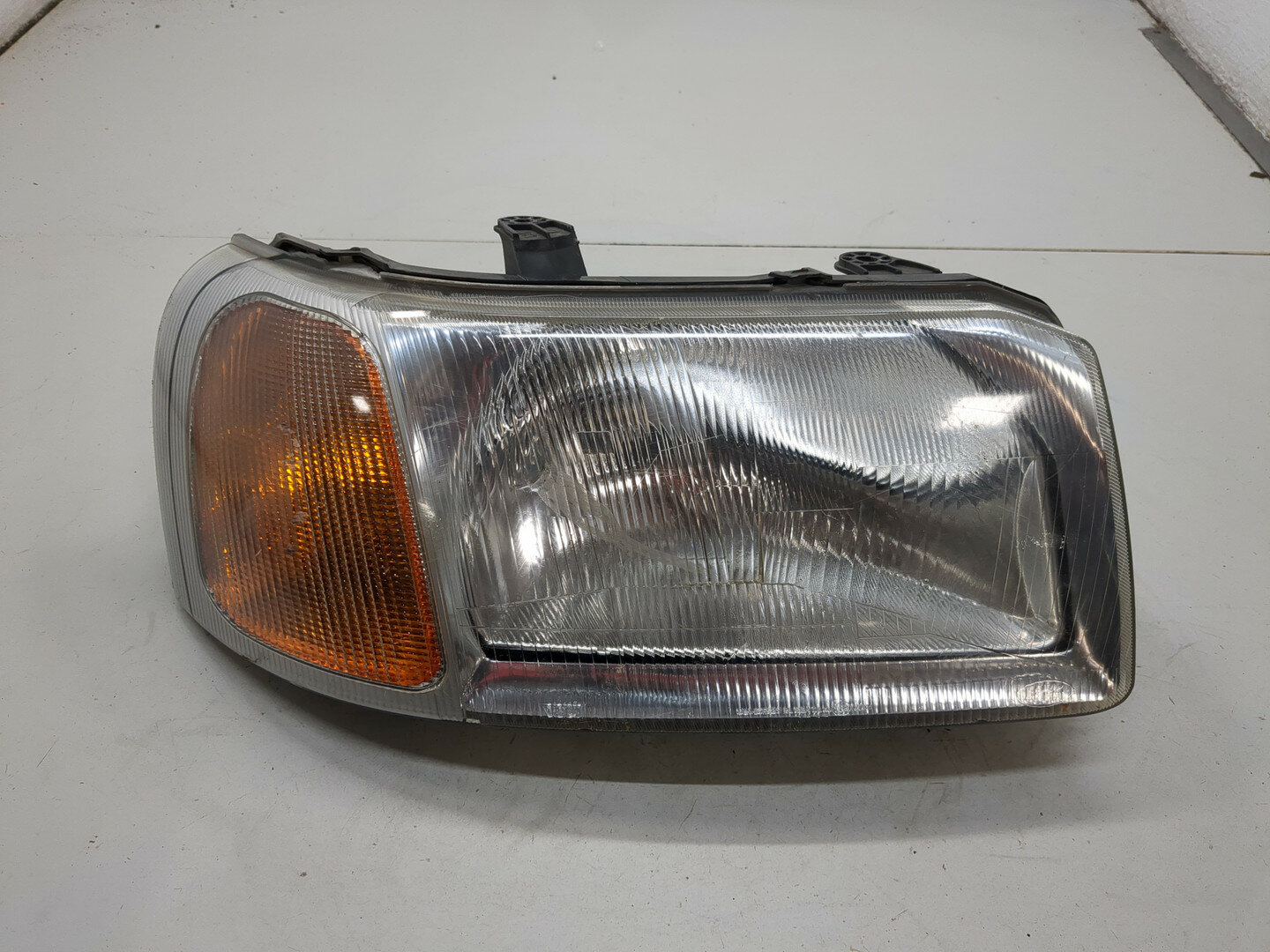 Фара (передняя) правая Land Rover Freelander 1 Б/У