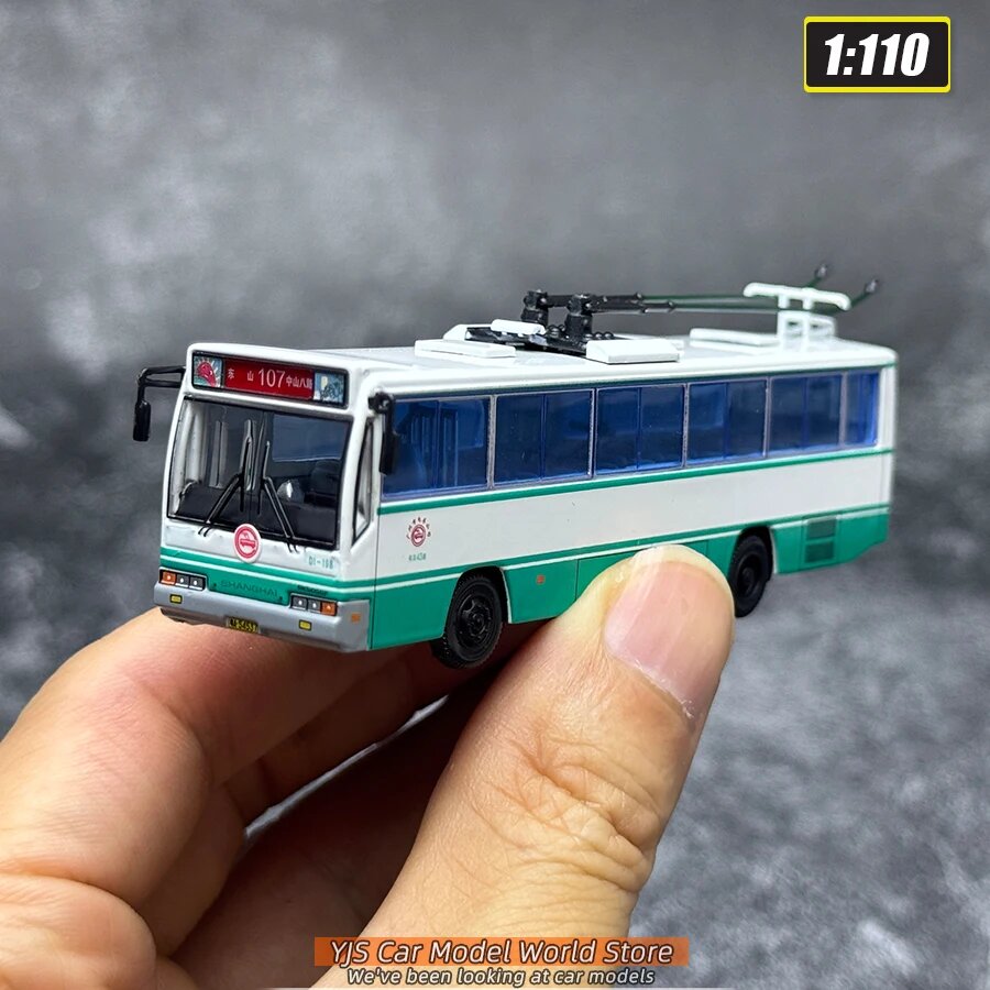 Minichamps Статический металлический автобус 1:64 Route 107