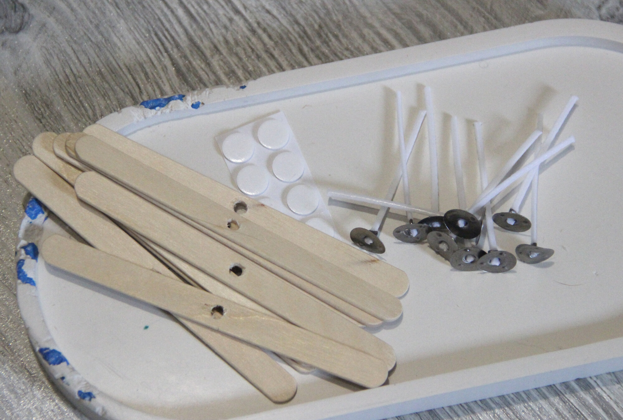 Хлопковый фитиль 5 см. на опоре, наклейки и деревянные держатели для фитиля. Набор 10 шт.