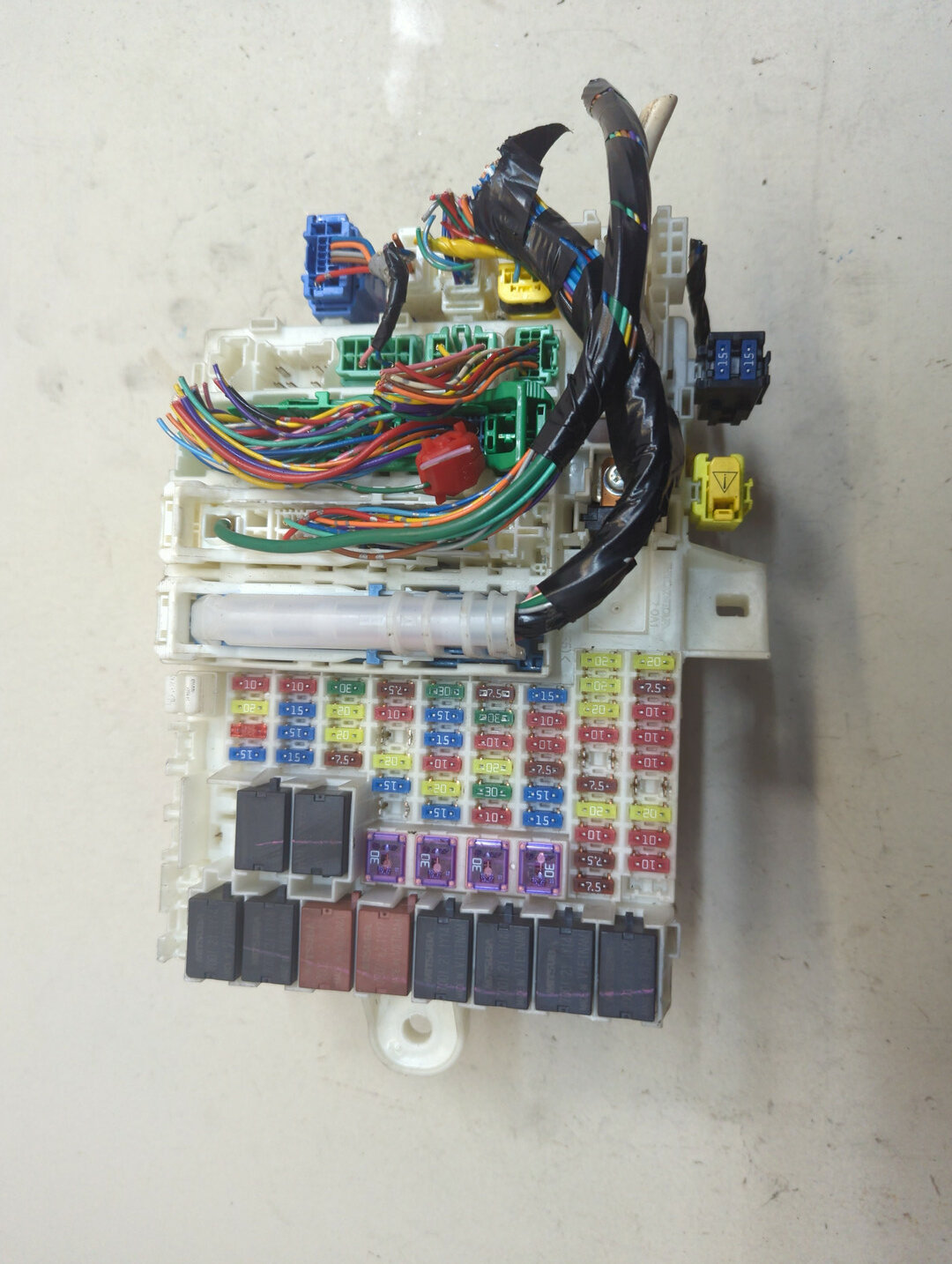 Блок предохранителей Honda Fit Б/У