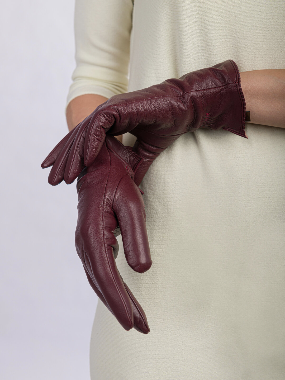 Перчатки для женщин