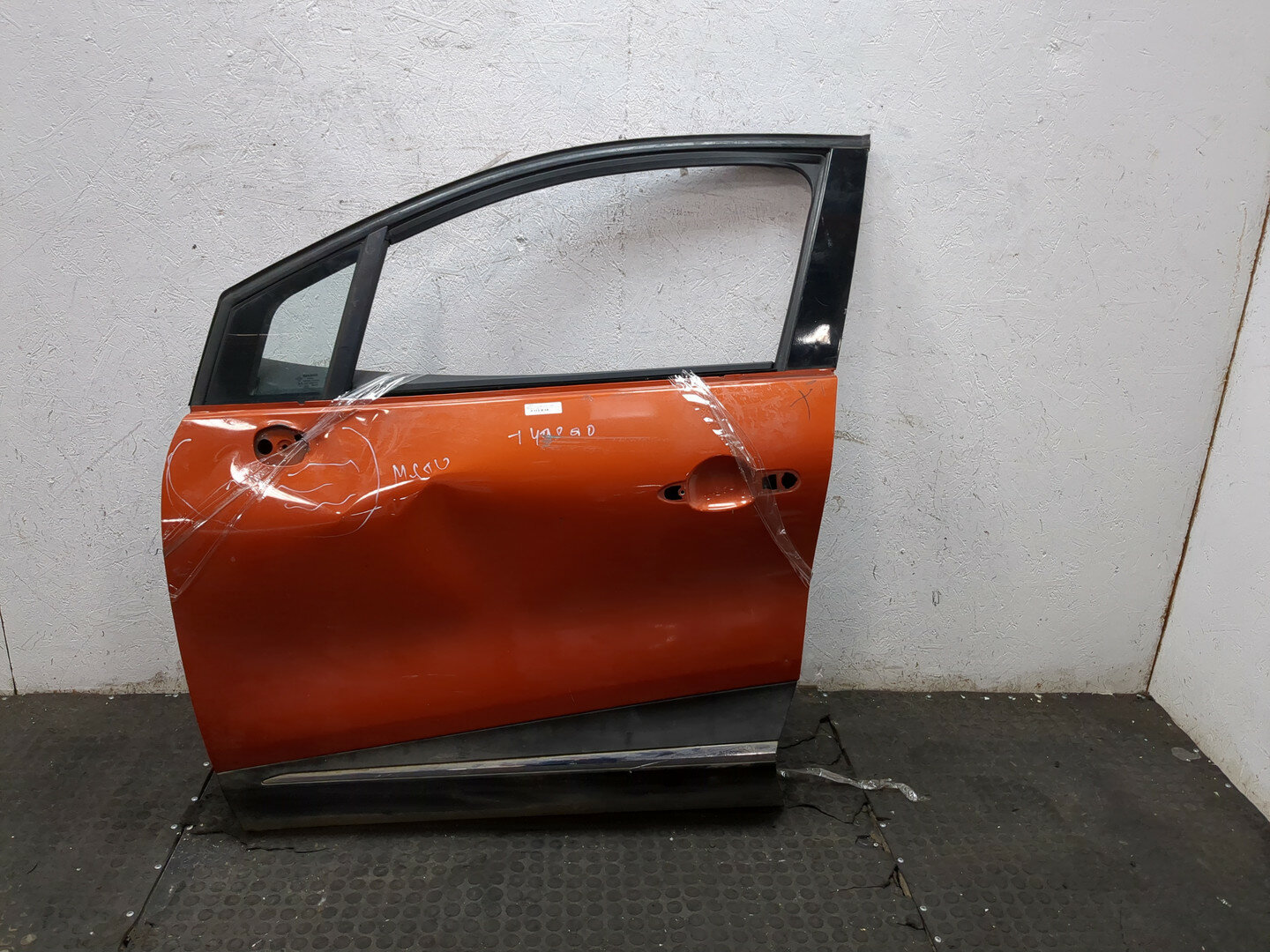 Дверь боковая (легковая) левая передняя Renault Captur Б/У