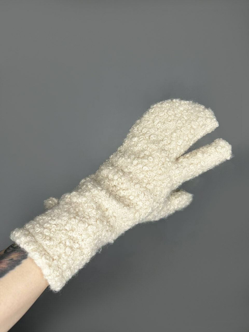 Перчатки для женщин