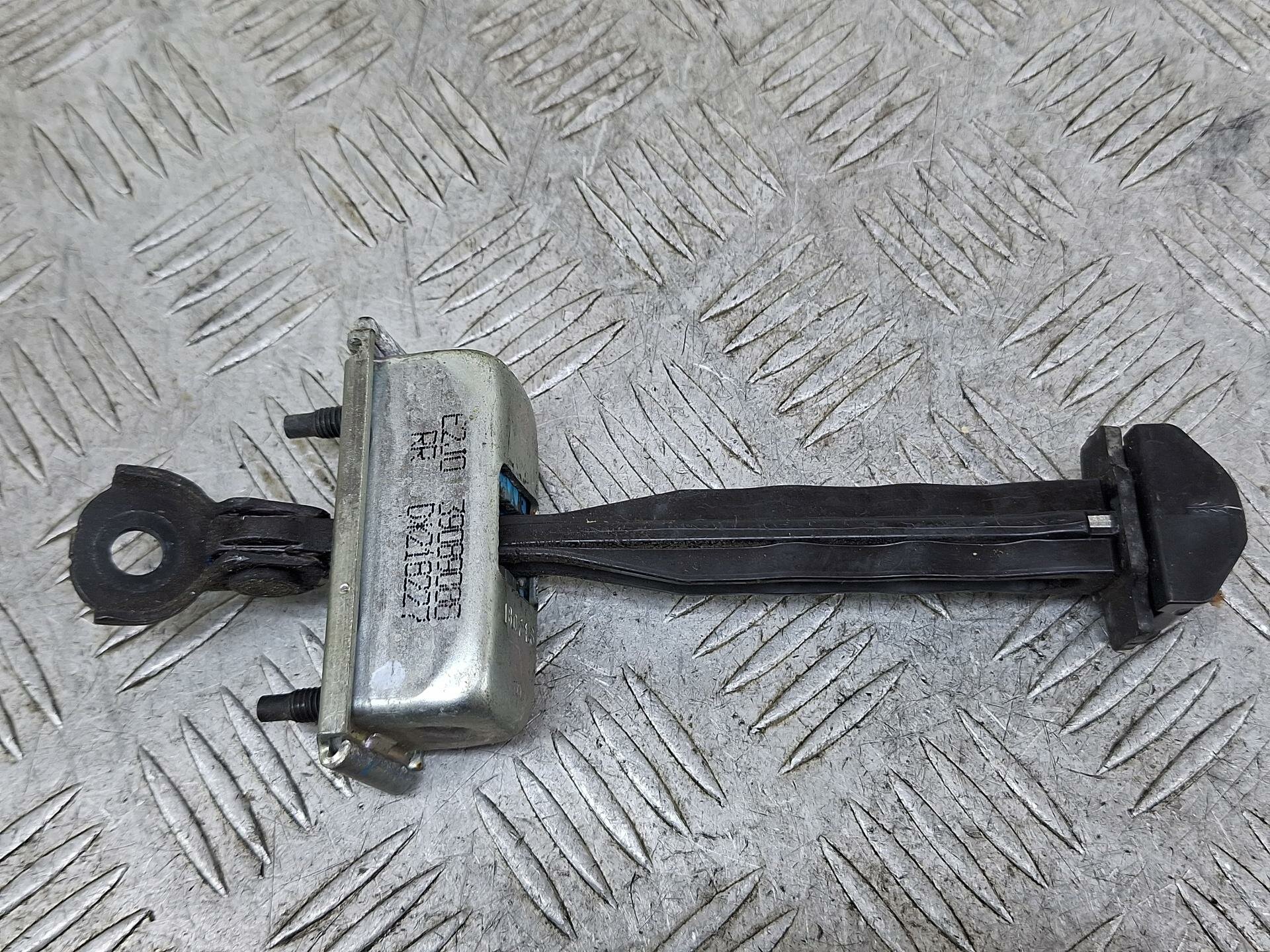 Ограничитель открывания двери задней левой Opel Insignia B 2018 39089088