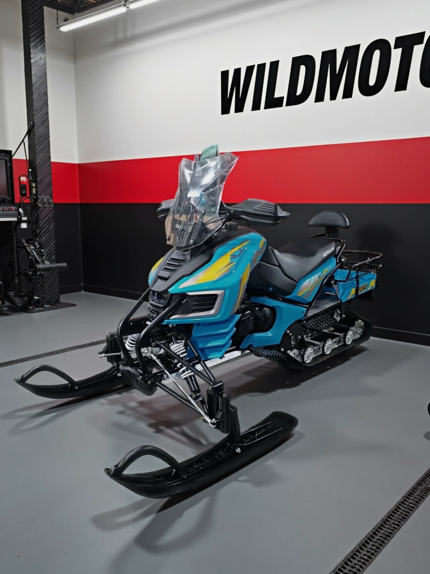 Снегоход BARS VOX200, 200 кубов, электростартер, ручной стартер Вариатор+реверс 161QMK-B2