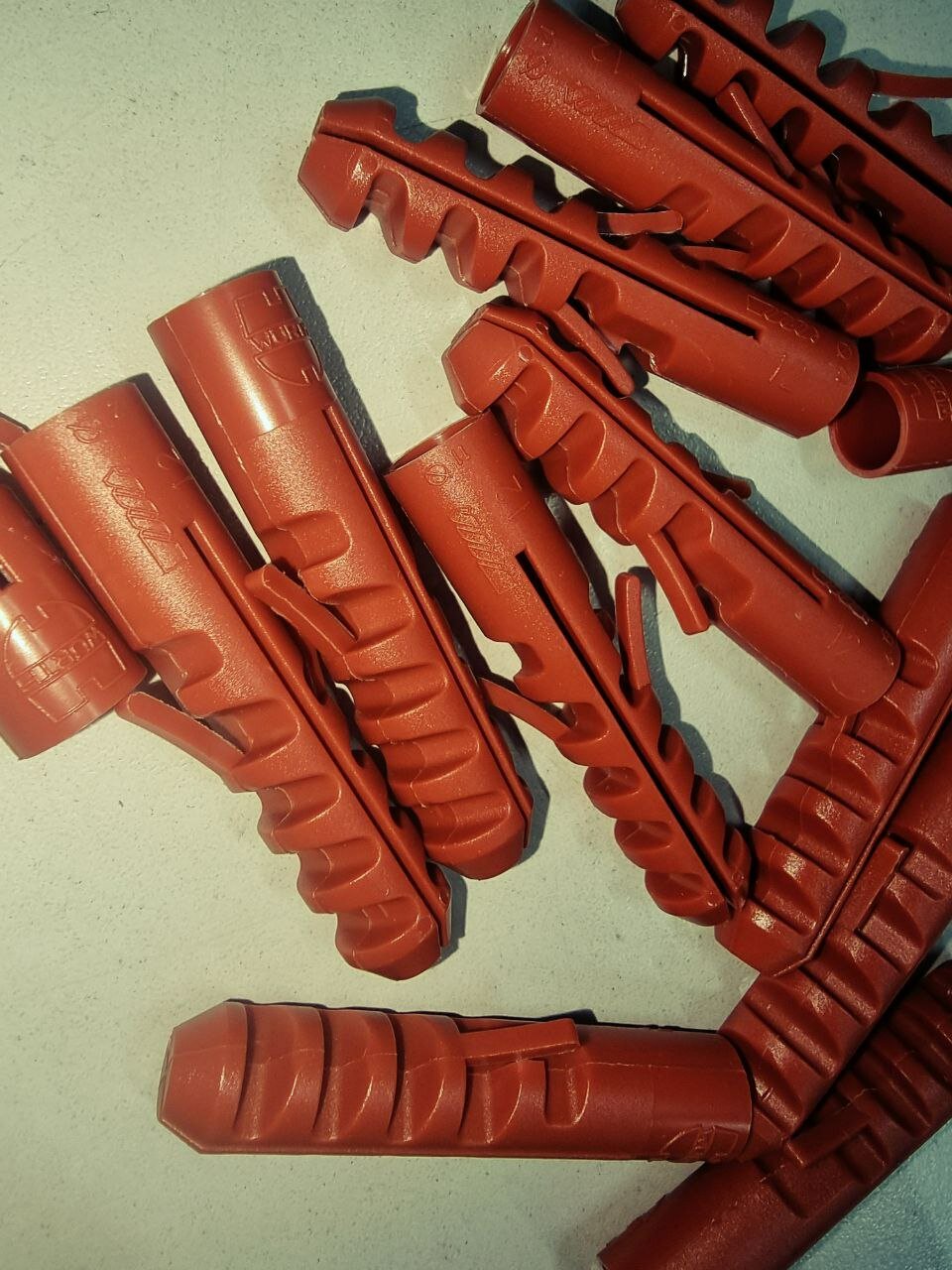 Нейлоновый дюбель MASTER (коричневый) без гвоздя 12*58мм (130 шт-в 1уп) Wurth Германия