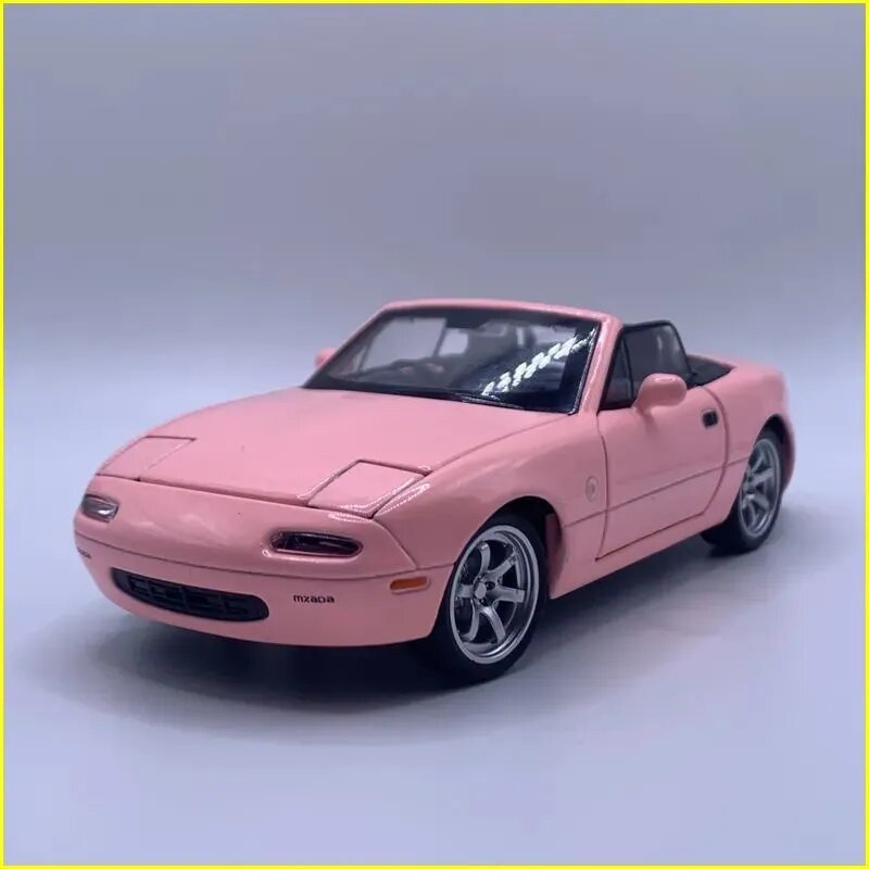 Бестселлер Mazda MX5 Miata 1:32 Розовый игрушечный автомобиль с открывающимися дверьми