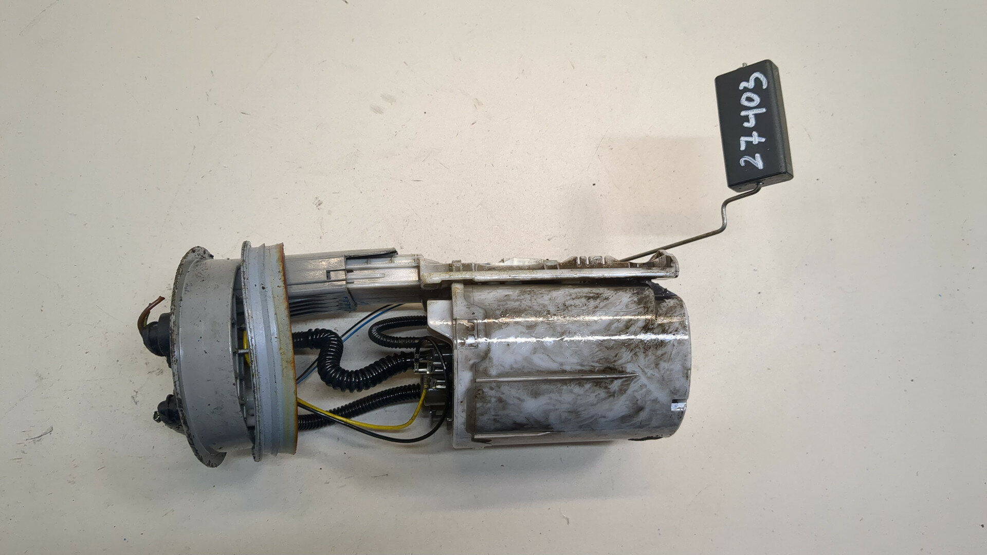 Насос топливный электрический Volkswagen Passat 5 Б/У