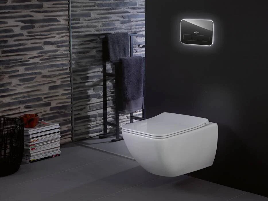 Унитаз подвесной Villeroy & Boch Venticello 4611RLR1 с микролифтом, безободковый, антивсплеск, фарфоровый, белый, глянцевый, прямоугольный, сиденье для унитаза в комплекте