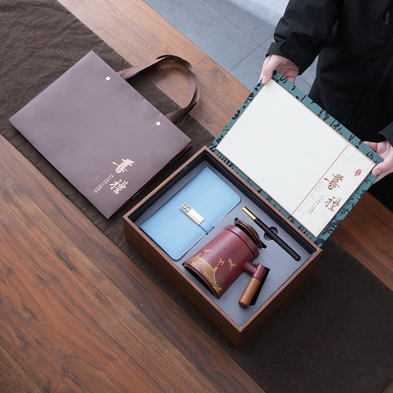 Корпоративные мероприятия по тимбилдингу, деловые подарки, практичные и креативные подарки для открытия компаний, подарки для клиентов и сотрудников.