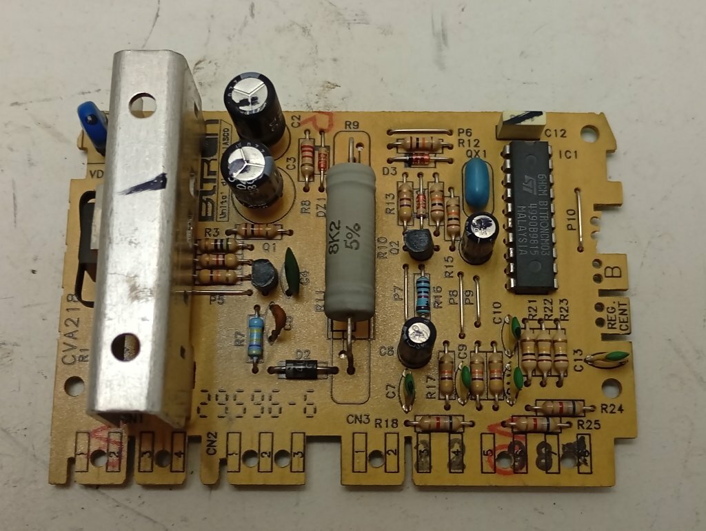 WMV1600BY/01 кт39 Электронный модуль для стиральной машины Bosch 165521 б/у