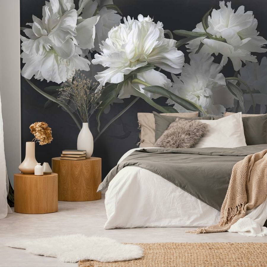 Фотообои Белые цветущие пионы на темно сером фоне 13-1008-XL-Флок 270 x 500 см (ВхШ) Бесшовные, флизелиновые, влагостойкие обои