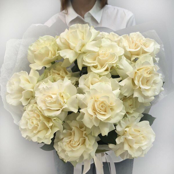 Букет Талисман Флора "Белая тишина", роза французская, 15 штук,