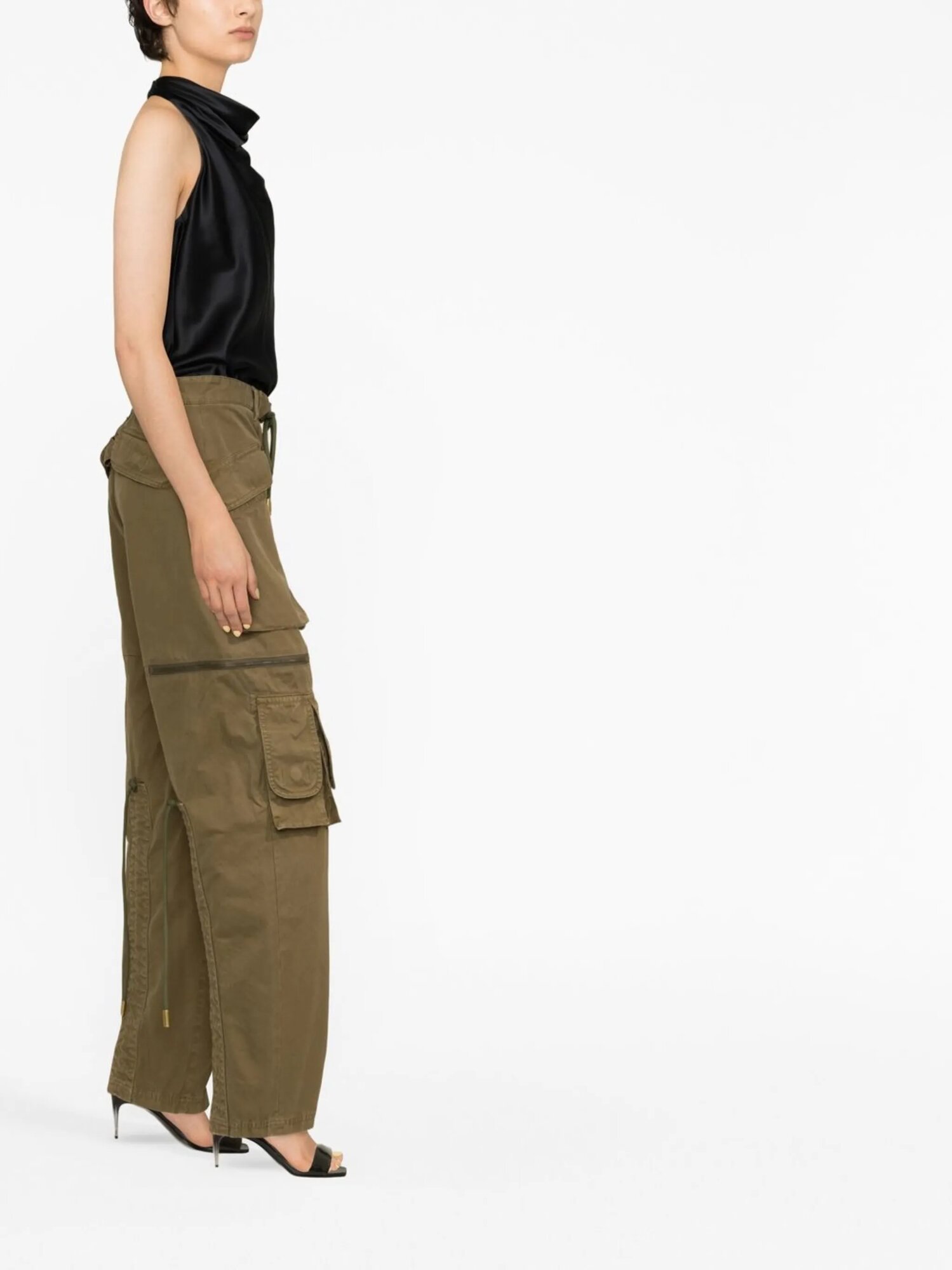Брюки DSQUARED2 Patch-detail tapered cargo trousers, размер 40 — фото 1