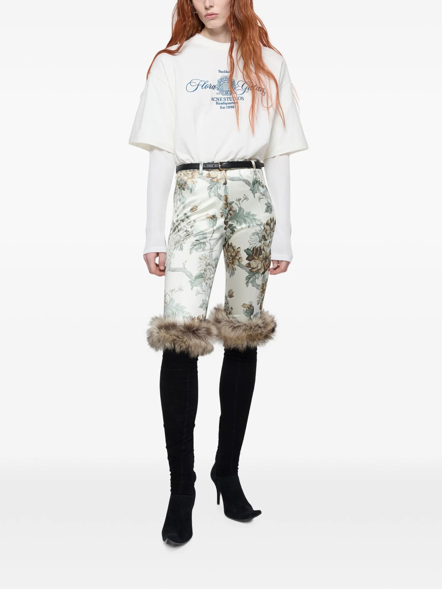 Футболка Acne Studios Embroidered T-shirt, размер 40, разноцветный — фото 1
