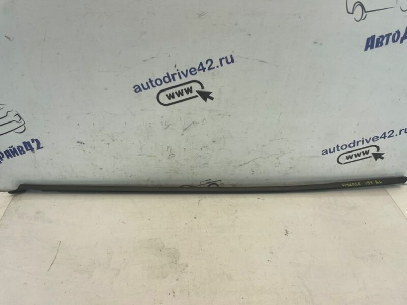 Уплотнитель стекла внешний Renault Fluence 2013 828210174R L30R H4MD729, задний левый (с пробегом)
