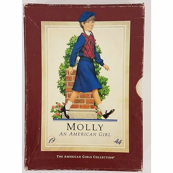 Molly: An American Girl : 1944 (American Girl Collection) Reprinted books