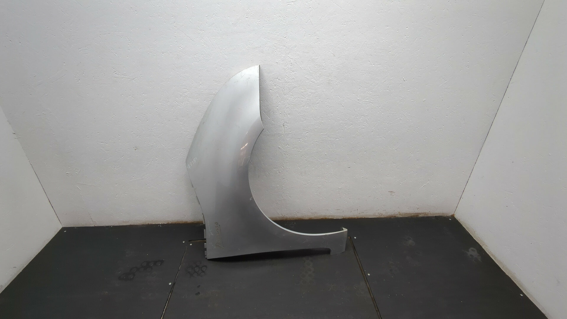 Крыло правое переднее Citroen C4 Picasso Б/У