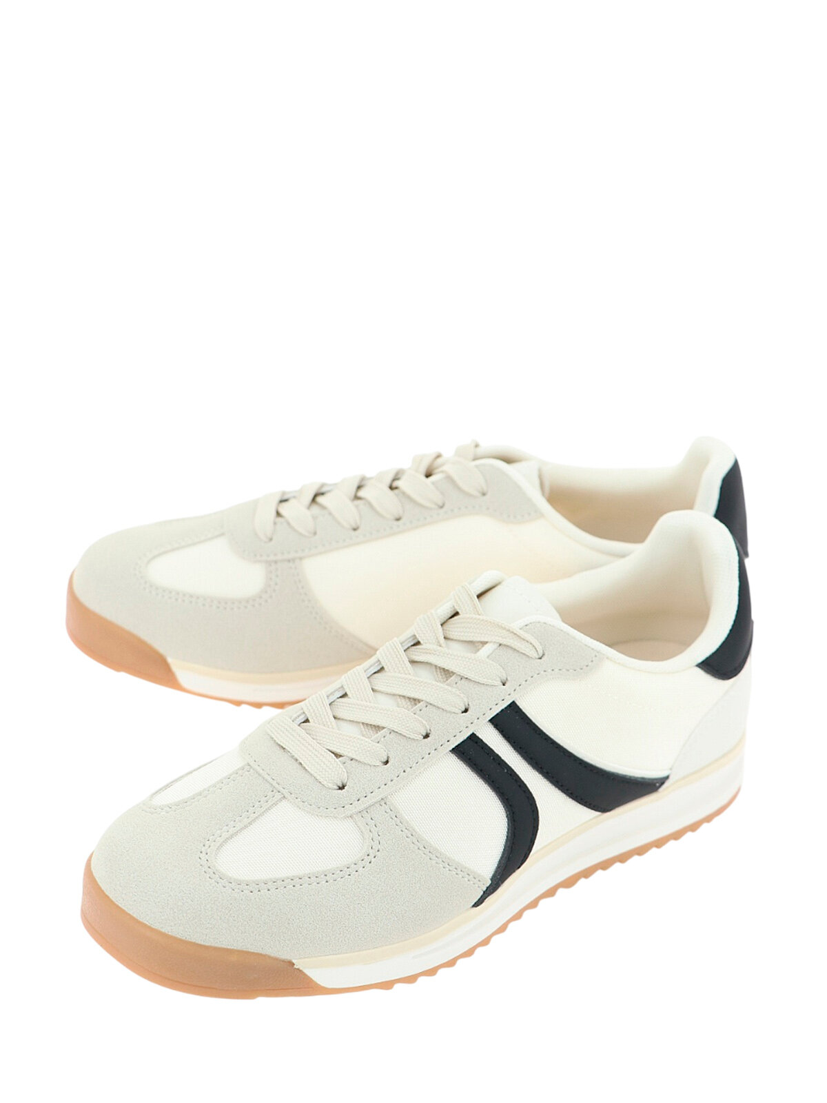 Кроссовки повседневные