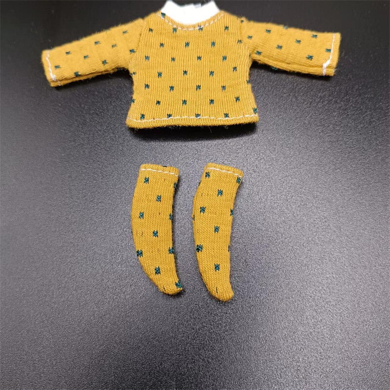 Коричнево-желтая базовая кофта для кукол BJD 12 дюймов с комплектующими носками