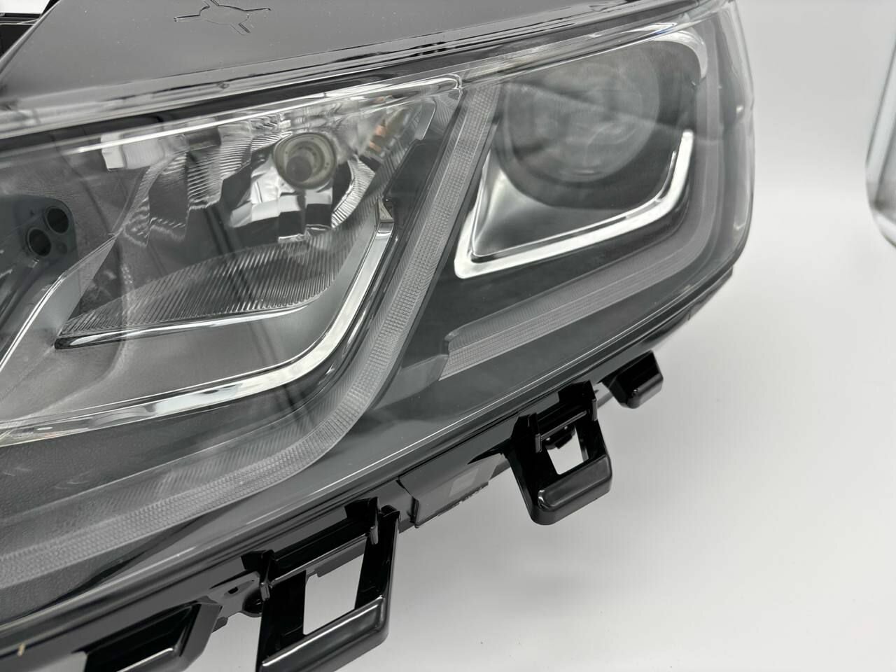 Фара Geely Coolray левая — фото 1