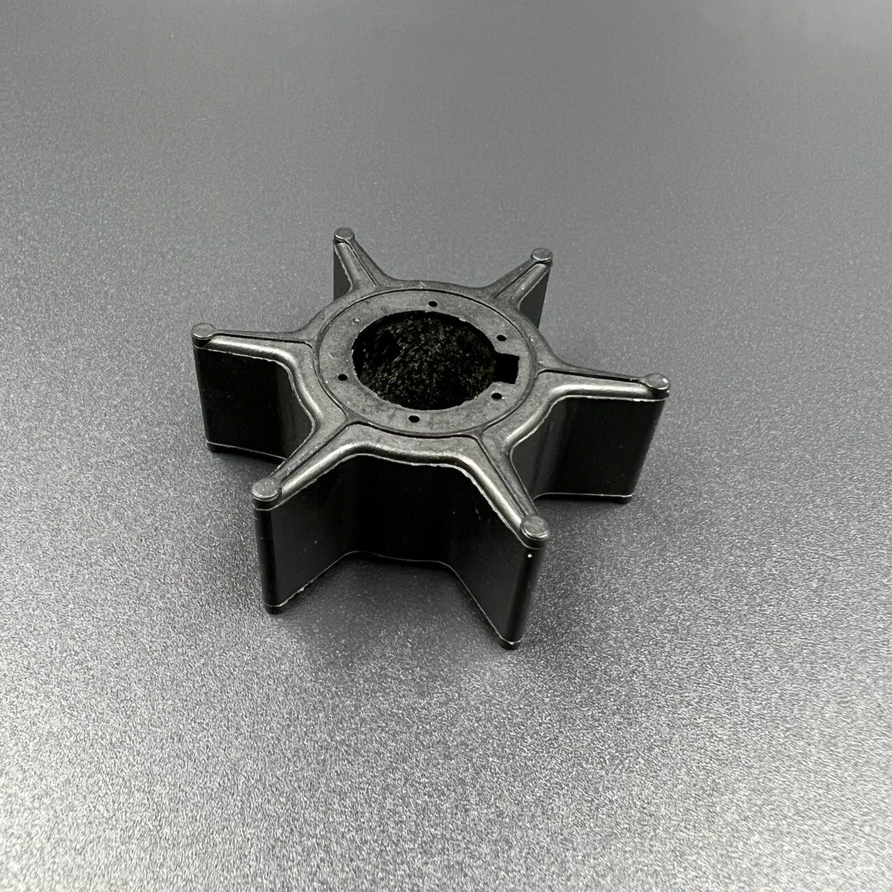 Крыльчатка помпы охлаждения Honda BF20-30 (PREMARINE) OEM номер: 19210-ZV7-003; 19210ZV7003