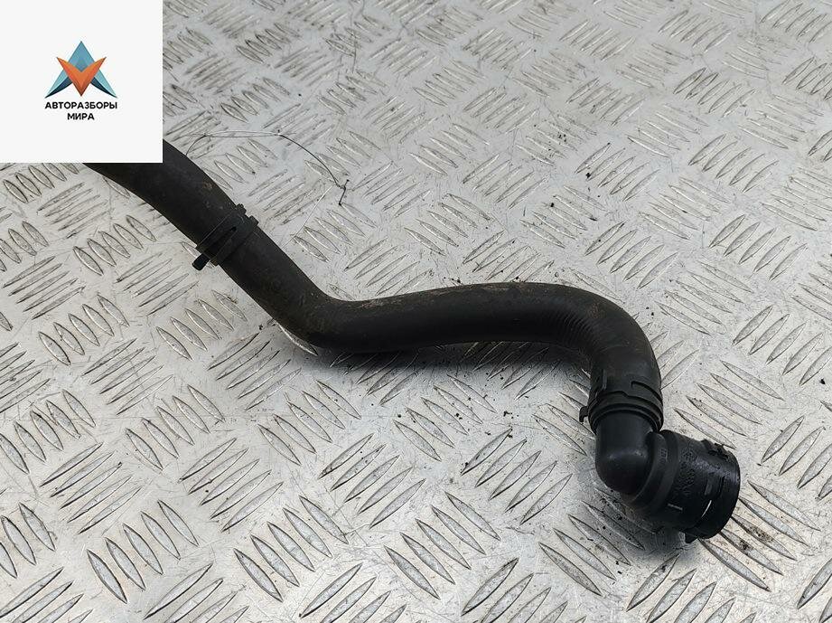 Патрубок отопителя (печки) Volkswagen Golf 5 2005 1K0122073E