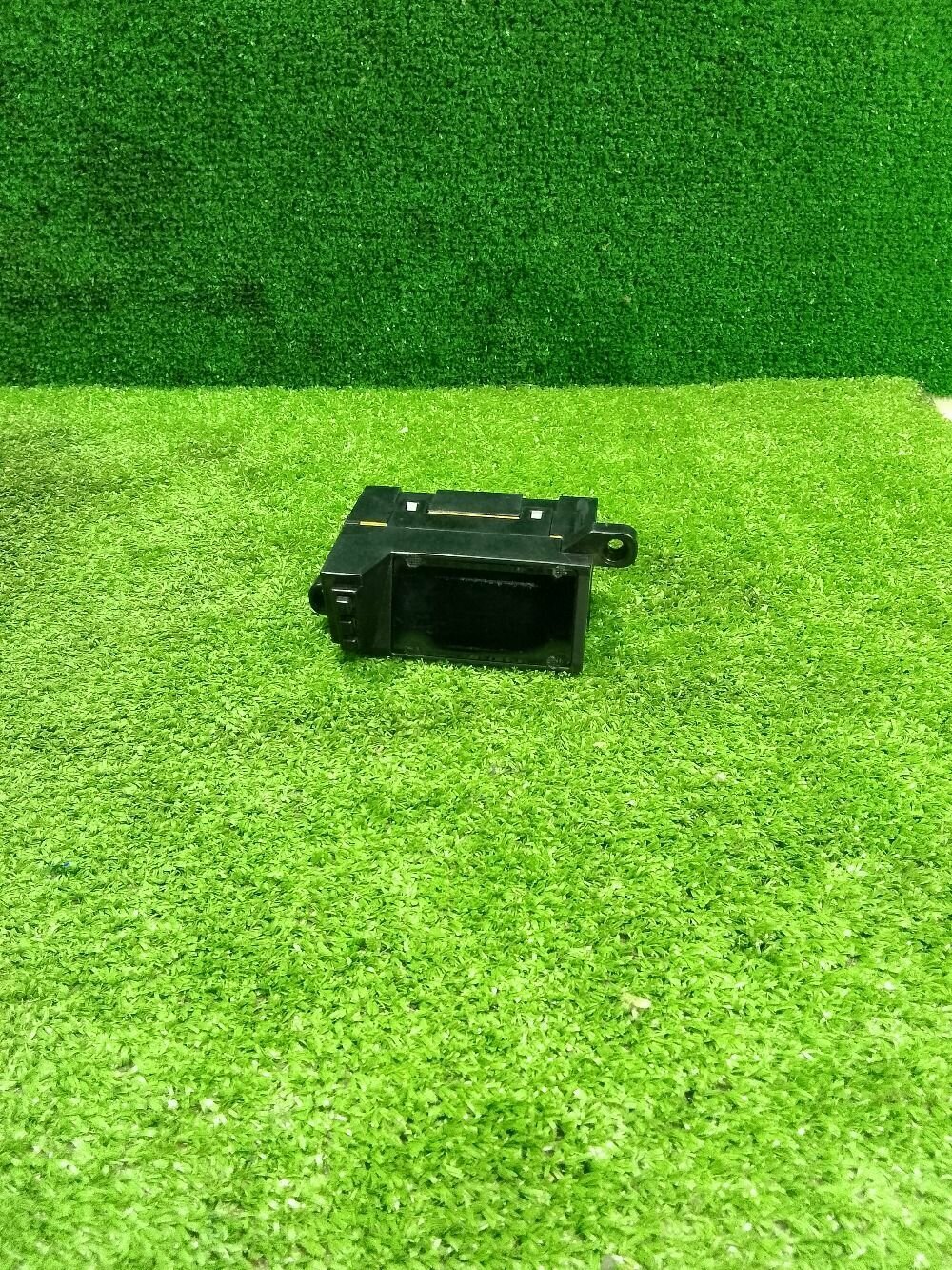 Часы Hyundai Elantra III Б/У с пробегом