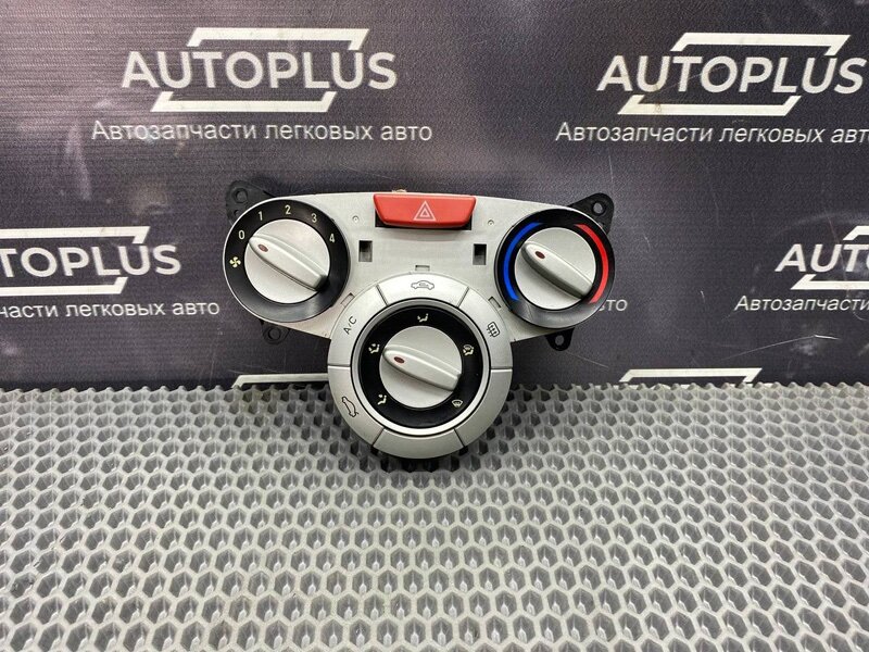 Блок управления климат-контролем