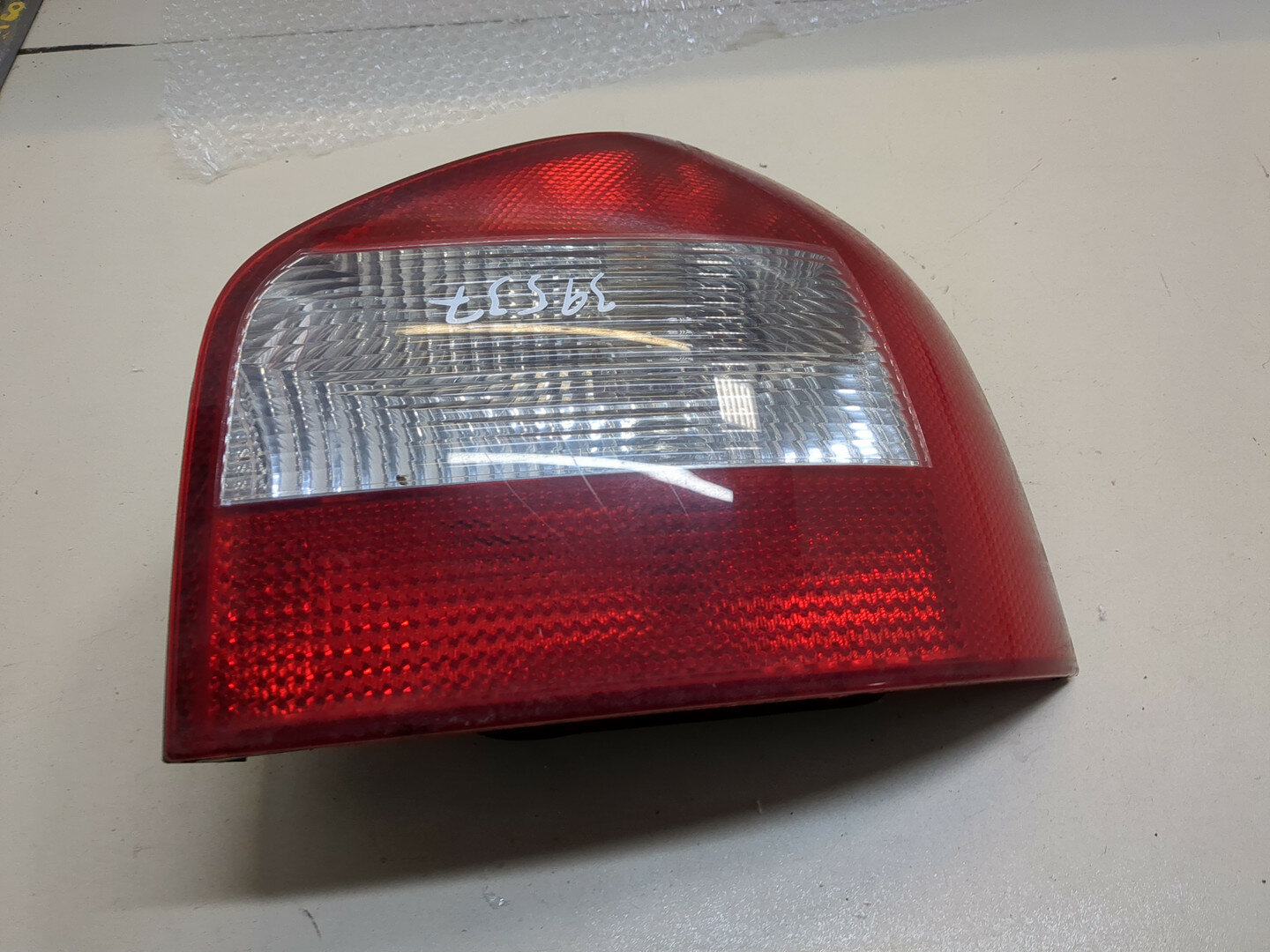 Фонарь (задний) правый Audi A3 (8L) Б/У