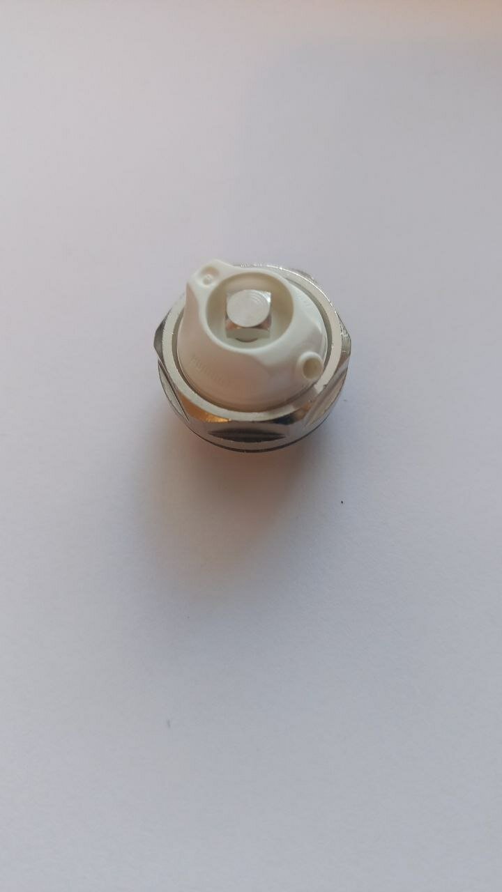 Кран Маевского воздухоспускной клапан Hummel G1/2" поворотная пластиковая сфера для подключения шланга