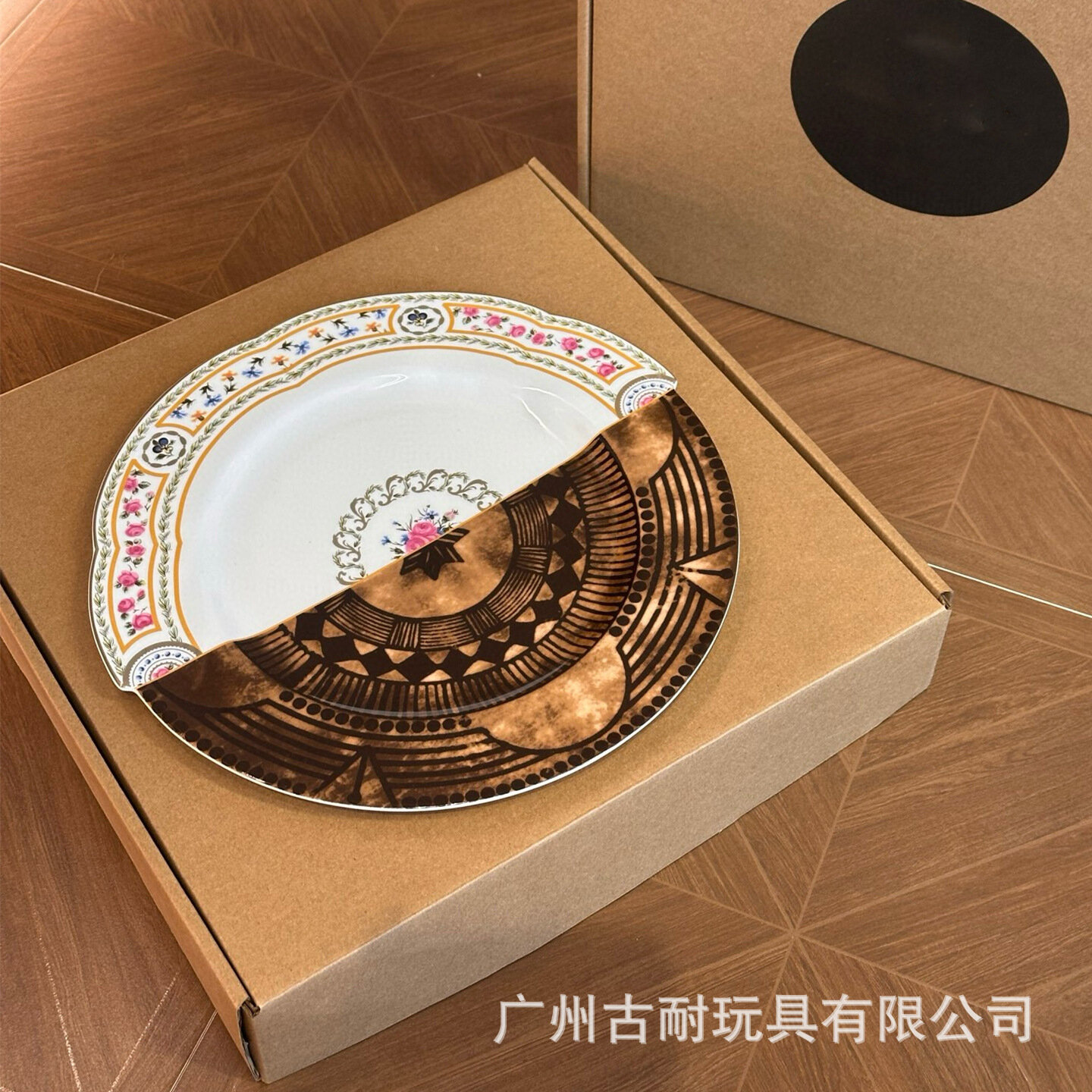 Китайская и западная смешанная тарелка 9inch Западная холодная тарелка Декоративная тарелка Подвесная тарелка Постельная тарелка Мягкий декоративный аксессуар Подарок