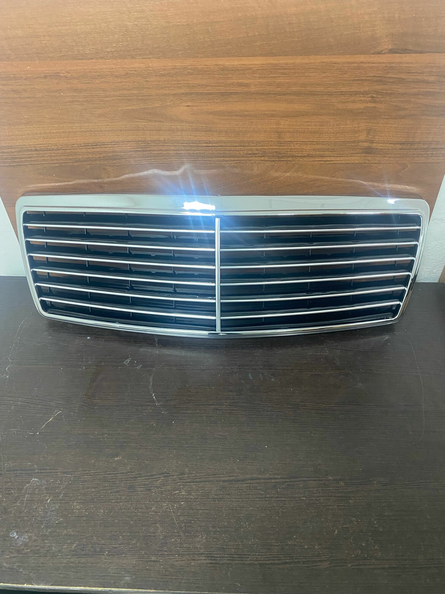 Решетка радиатора Mercedes w140