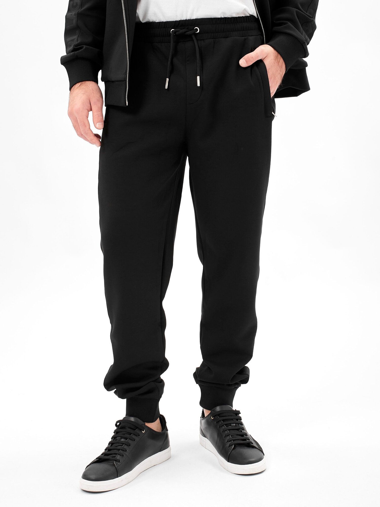 Брюки спортивные