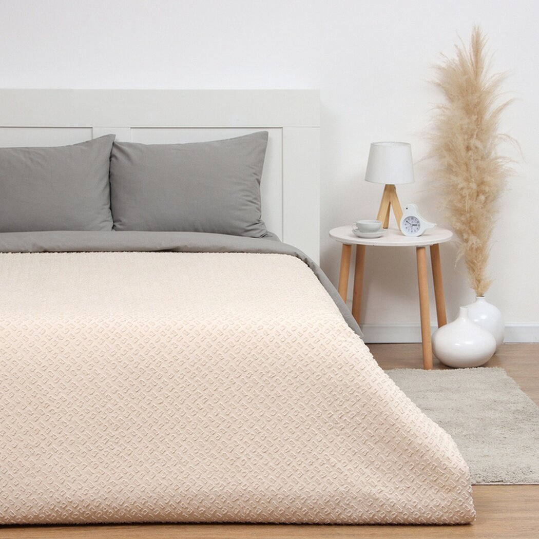 Покрывало LoveLife Tufting: Квадрат цв. бежевый, 200*230±5см, микрофайбер, 100% п/э