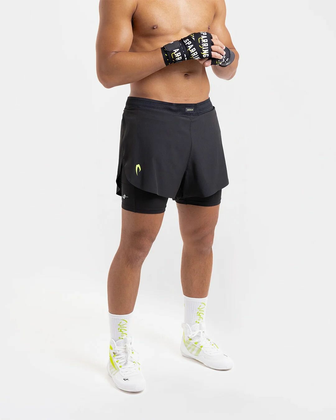 Шорты спортивные