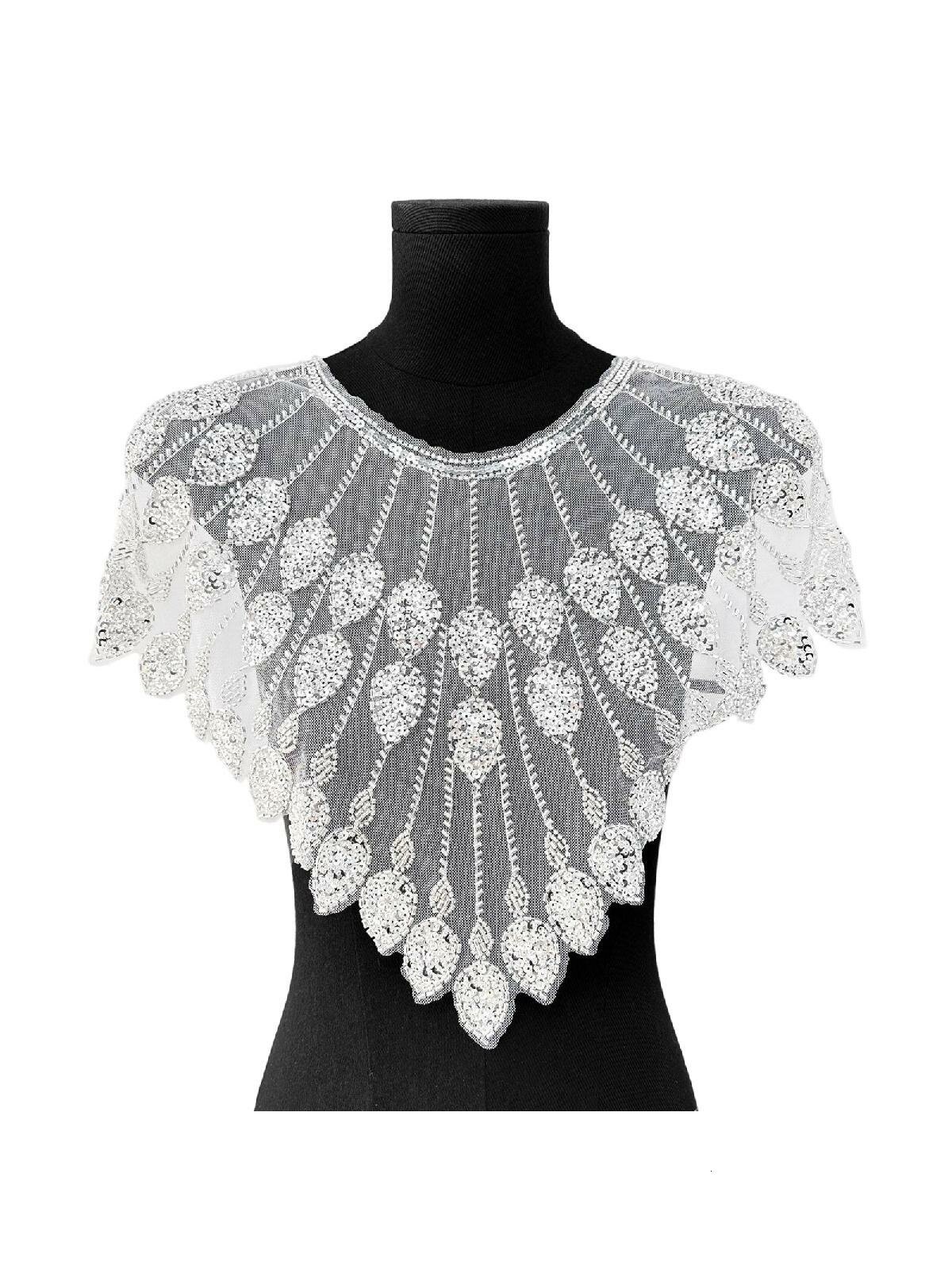 Вышитая аппликация для воротника, Белый