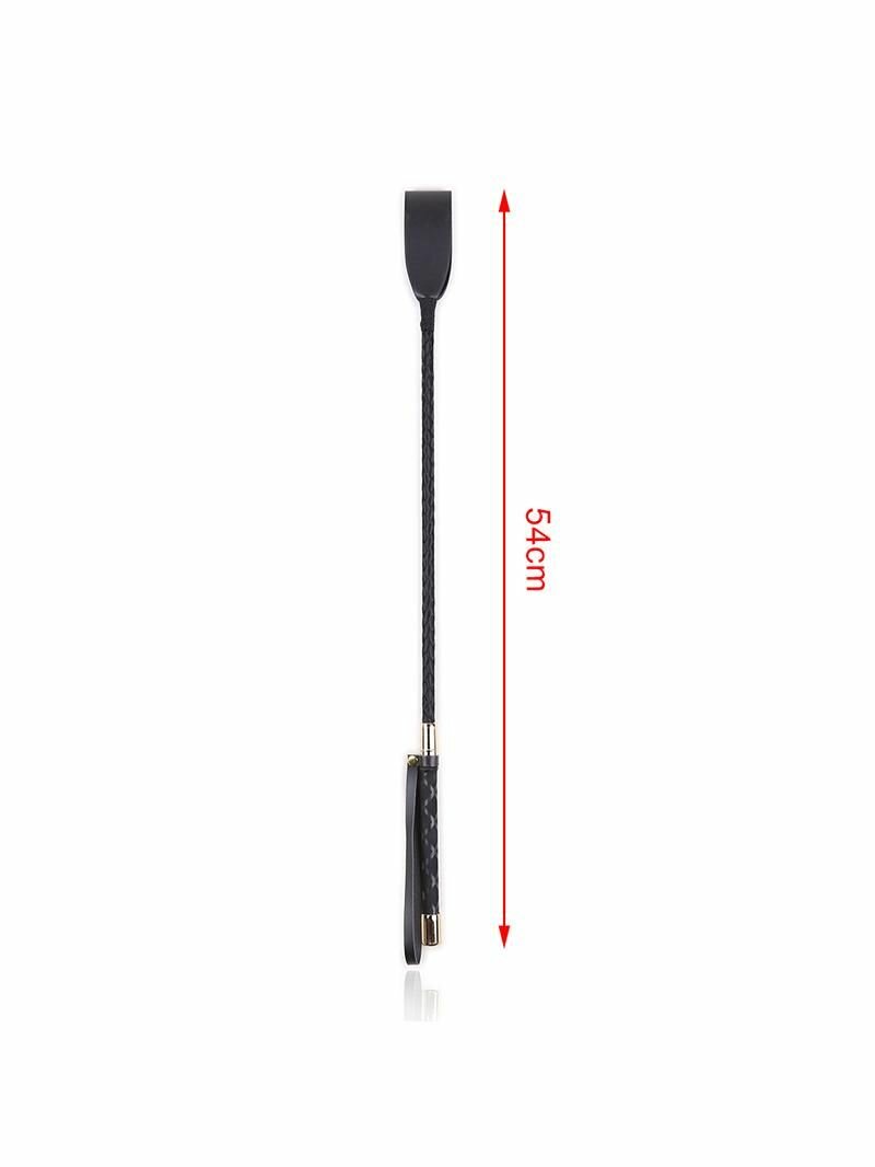 Конный спорт. Верховая езда. Хлыст.