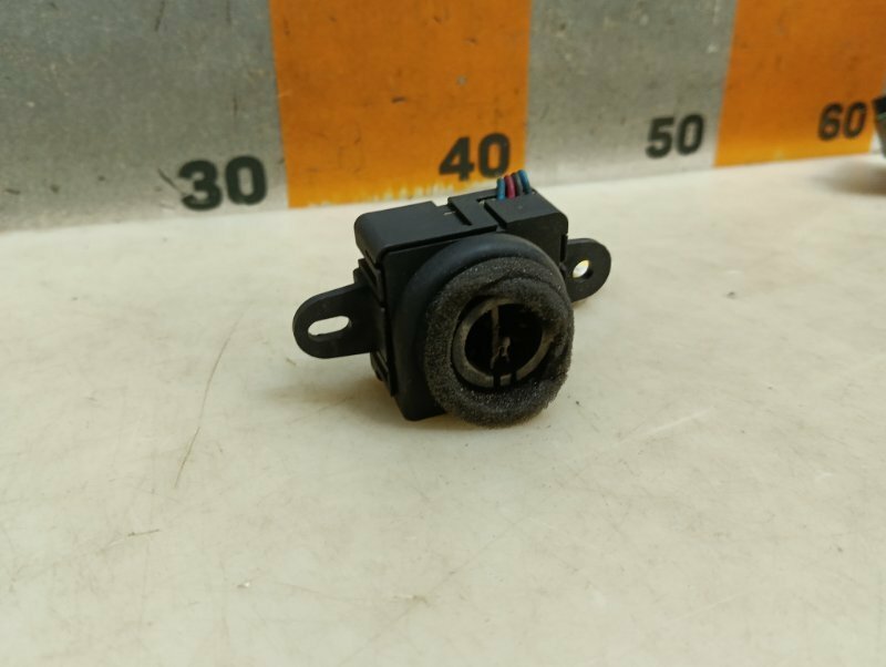 Б/У Датчик температуры воздуха Nissan Navara 2011 D40 490135 NISSAN арт. 7NFH19C734AA