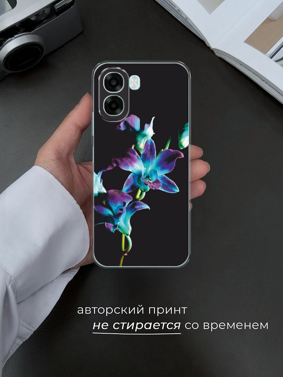 Чехол на Oppo A6x / Оппо A6x с принтом Синий цветок на черном — фото 1