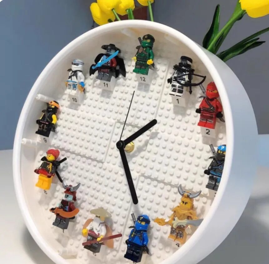 Настенные часы Lego Ninjago 28 см. Кварцевый механизм, круглый корпус, для детской комнаты. — фото 1