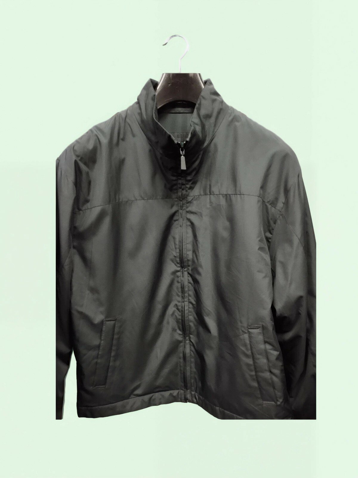 Куртка строгая модель на молнии