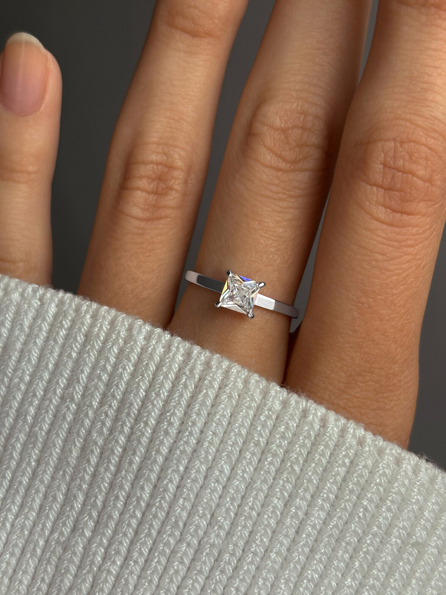 Кольцо помолвочное, серебро, 925 проба, фианит